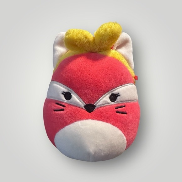 Kellytoy | Toys | Squishmallows Fifi Red Fox Coral W Yellow Bow ...